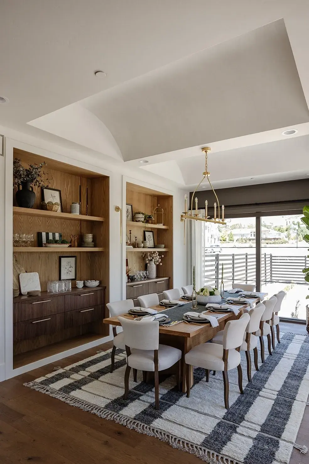 Luxury Custom Home Portfolio | E Builders